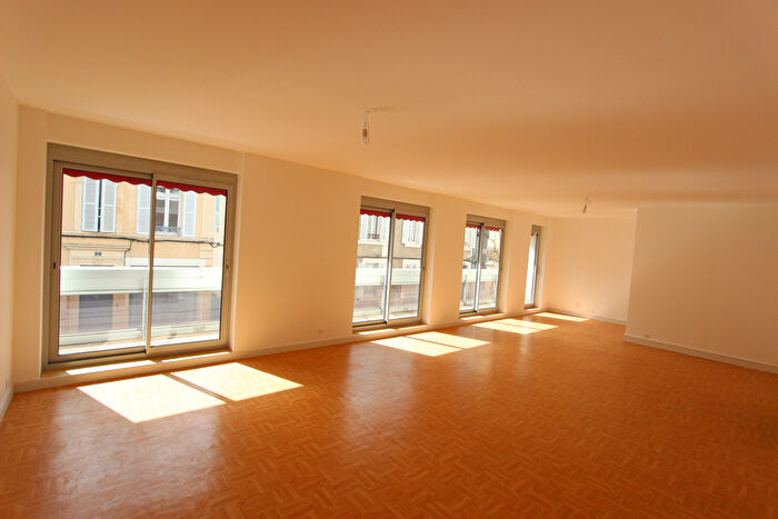 Nevers, Centre-ville - Appartement 5 pièces à vendre
