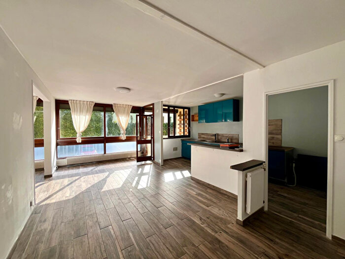 Appartement à vendre - Clermont-Ferrand, Delille, Cathédrale, La Gare - 3 pièces - 2 chambres