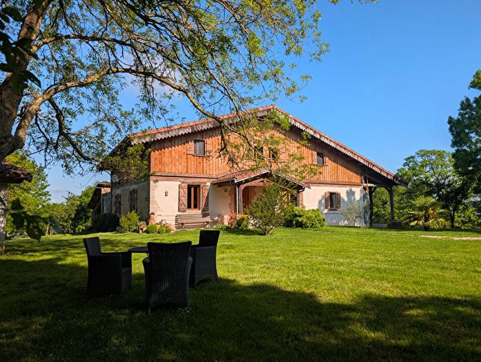 Maison à vendre - Pouy-de-Touges - 5 pièces - 3 chambres