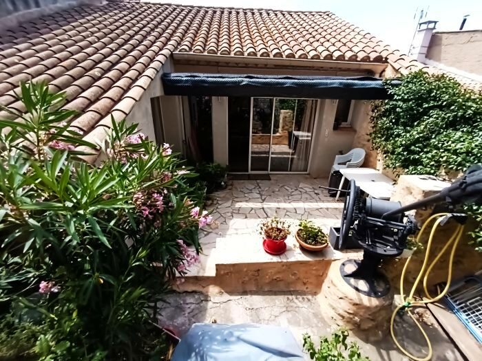 Maison 5 pièces à Roquefort-des-Corbières, à vendre