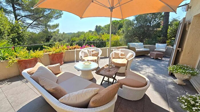 Maison 5 pièces à Mouans-Sartoux, à vendre
