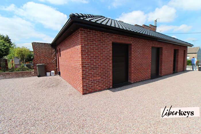 Maison à vendre - Neuville-sur-Escaut - 4 pièces - 1 chambre