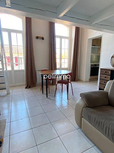 Appartement à louer - Centre Ancien, Istres - 1 pièce - 1 chambre