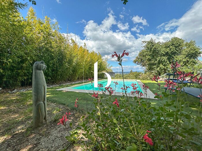 Maison 6 pièces à vendre à Barjac