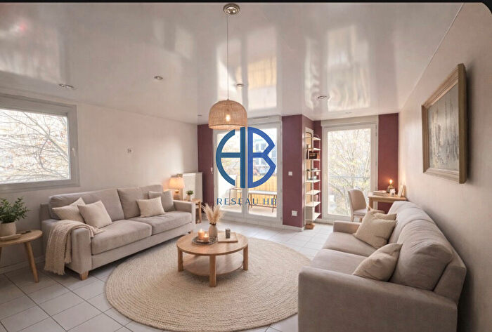 Appartement à vendre - Grenoble, Village Olympique - 3 pièces - 2 chambres