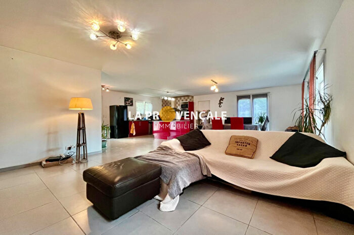 Maison à vendre - Belcodène - 4 pièces - 3 chambres