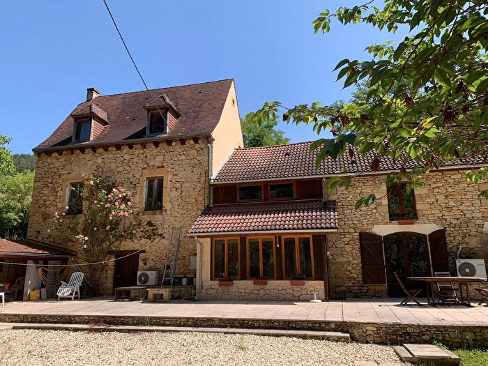 Maison à vendre - Sarlat-la-Canéda - 6 pièces - 3 chambres