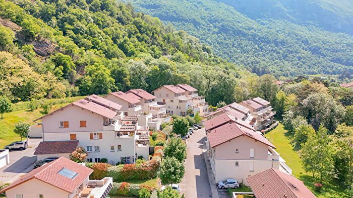 Appartement à vendre - Saint-Égrève, Pont de Vence - 4 pièces - 3 chambres