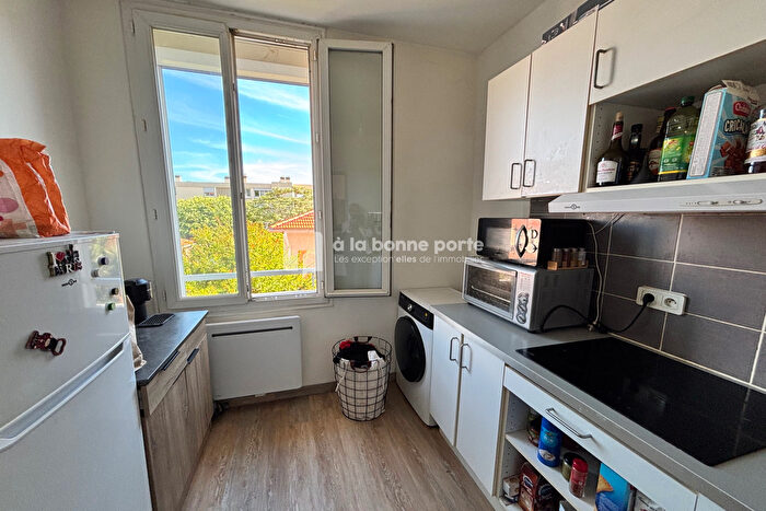 Appartement 2 pièces à vendre - Toulon, Darboussèdes