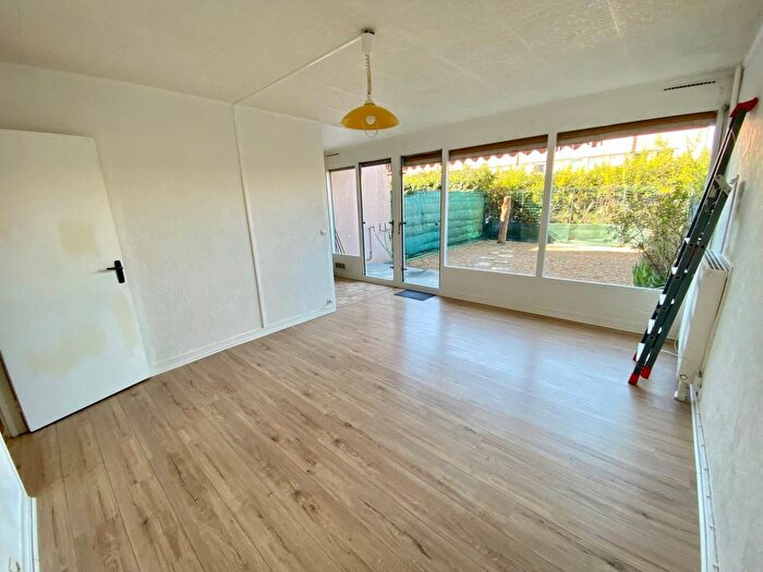 Appartement à louer - Joué-lès-Tours - 1 pièce