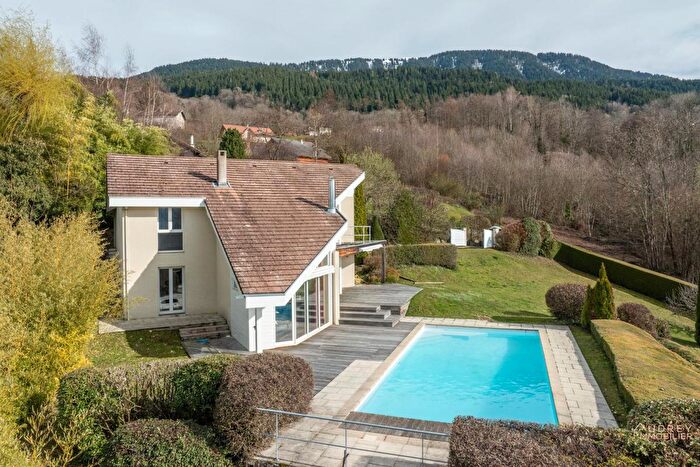 Maison à vendre - Saint-Martin-dUriage - 8 pièces - 4 chambres