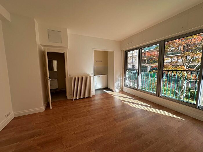 Appartement 1 pièce à Paris 16ème, Auteuil-Nord, Jasmin, Mirabeau, à louer