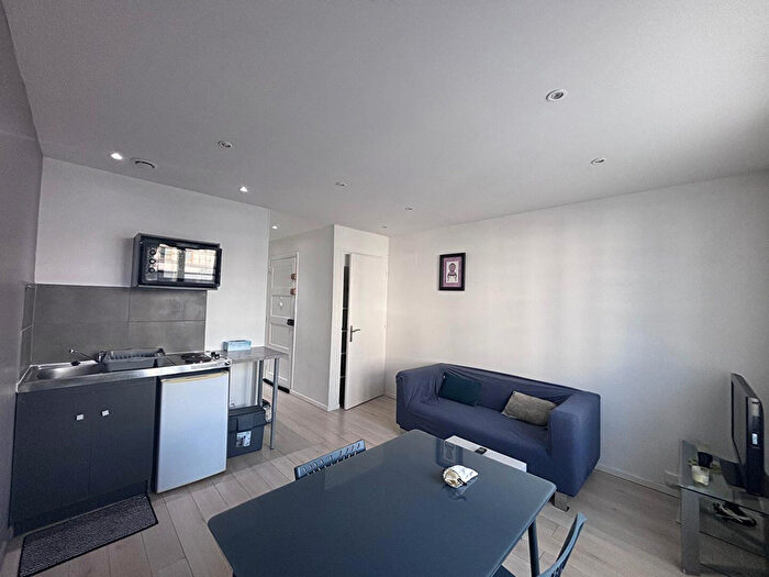 Appartement 2 pièces à Villeurbanne, Doua, à vendre