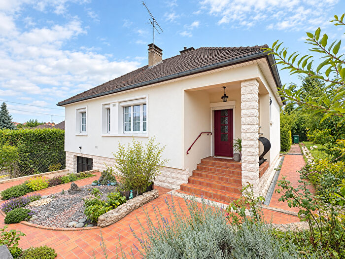 Méru, Faubourg Sud : Maison 4 pièces à vendre