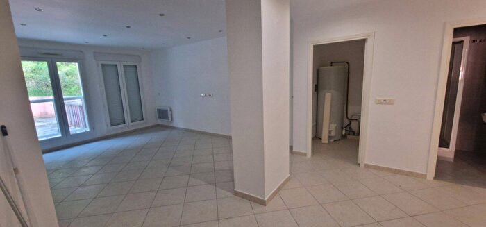 Appartement à louer - Saint-André-de-la-Roche - 4 pièces - 3 chambres