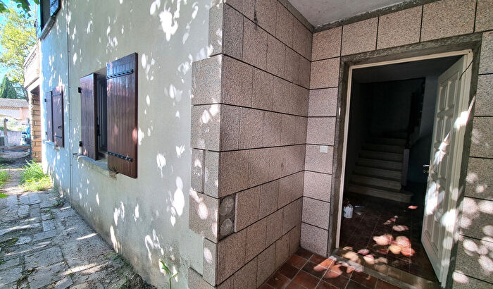 Maison à vendre - Alès, Silhol, Pierre Plantée, Conilhères - 5 pièces - 4 chambres