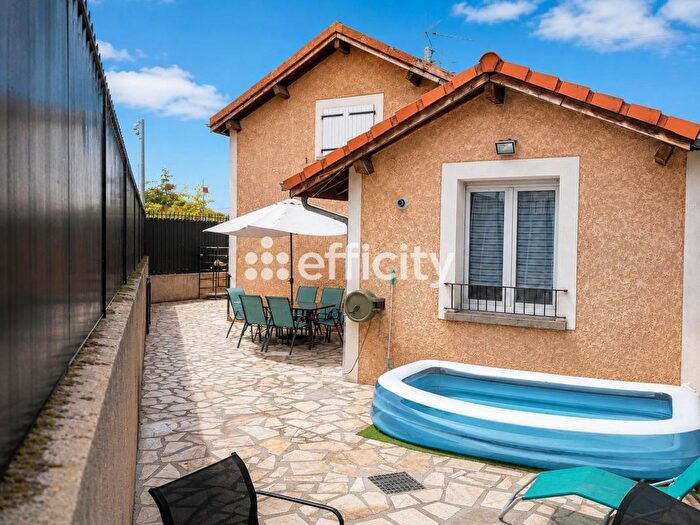 Maison 5 pièces à Vaulx-en-Velin, Le Pont des Planches, à vendre
