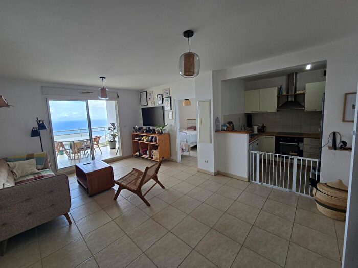 Appartement à vendre - Saint-Denis, Bellepierre - 3 pièces - 1 chambre