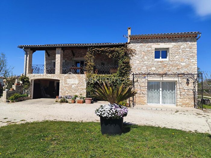 Maison 10 pièces à Orgnac-l'Aven, à vendre