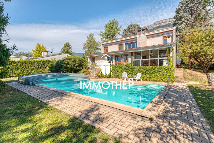 Maison à vendre - Meylan - 6 pièces - 5 chambres