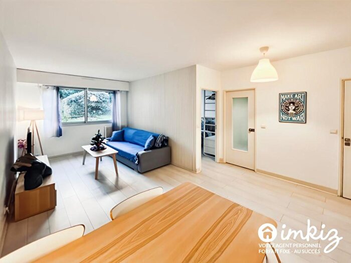 Vincennes, Est : Appartement 2 pièces à vendre