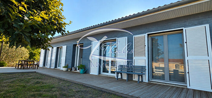 Maison 8 pièces à La Lande-de-Fronsac, à vendre