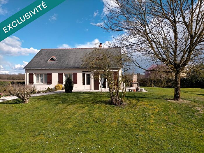 Maison à vendre - Souzay-Champigny - 6 pièces - 4 chambres