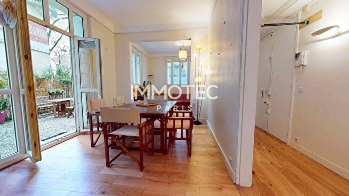 Appartement à louer - Emeriau-Zola, Paris ème arrondissement - 4 pièces - 2 chambres