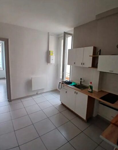 Appartement 2 pièces à Bordeaux, Saint-Christoly, à louer