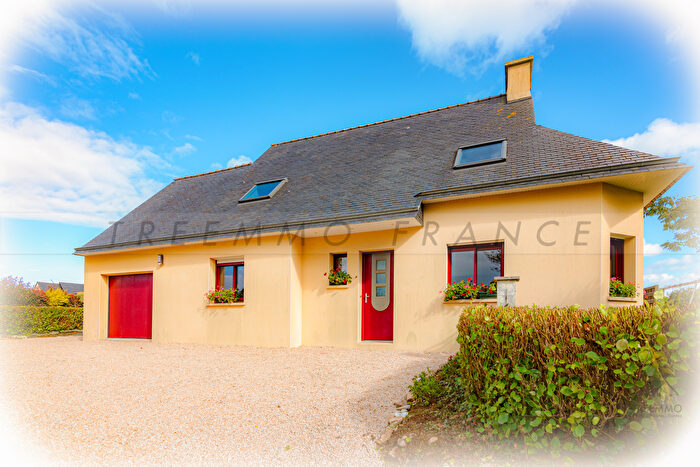 Lanhouarneau : Maison 7 pièces à vendre