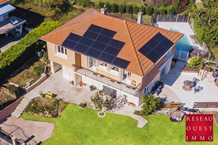 Maison à vendre - Grézieu-la-Varenne - 5 pièces - 4 chambres