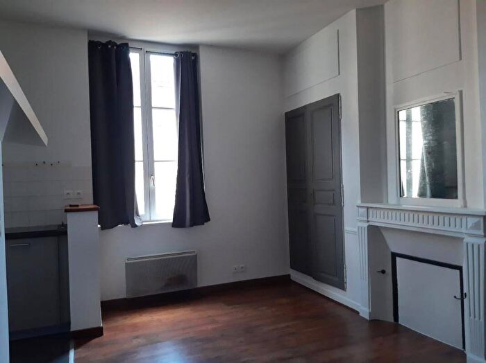 Appartement 1 pièce à Centre-Hôtel de Ville, Limoges, à louer