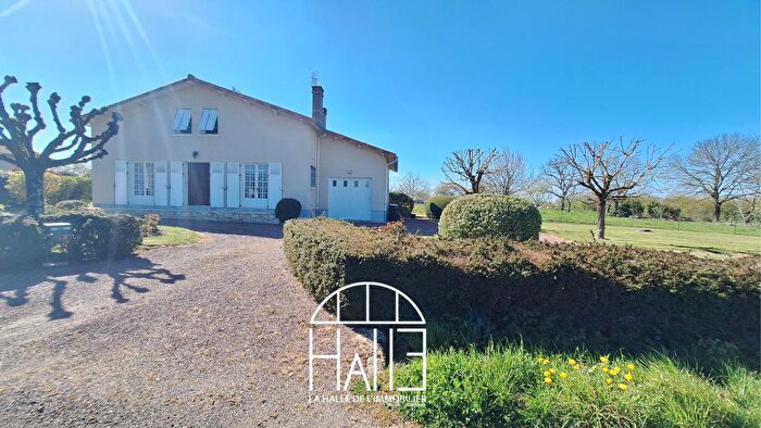 Chassenon : Maison 5 pièces à vendre