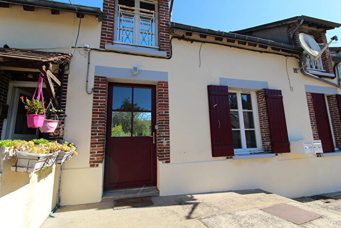 Nogent-le-Roi - Maison 2 pièces à vendre