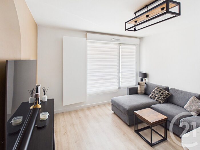 Trappes, Coeur des Merisiers - Appartement 2 pièces à vendre