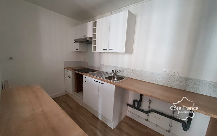 Appartement à louer - Fumay - 5 pièces - 3 chambres