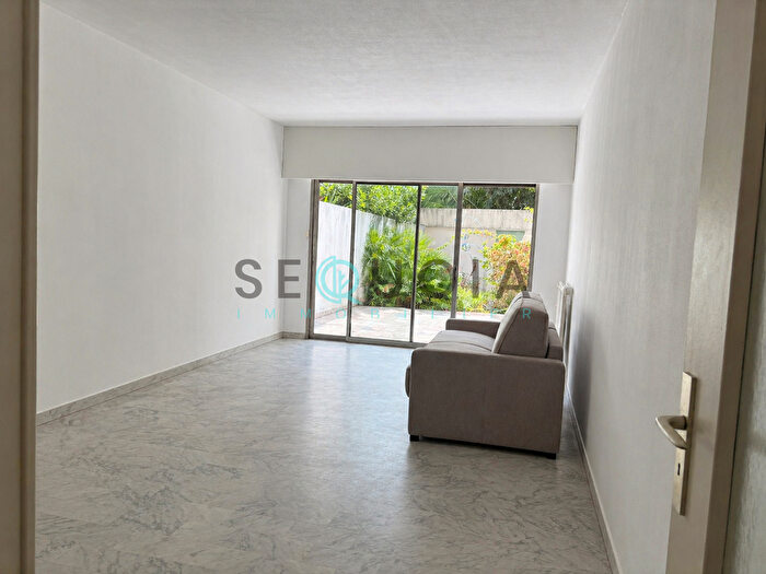 Appartement à louer - Antibes, Juan-les-Pins, Le Cap - 2 pièces - 1 chambre