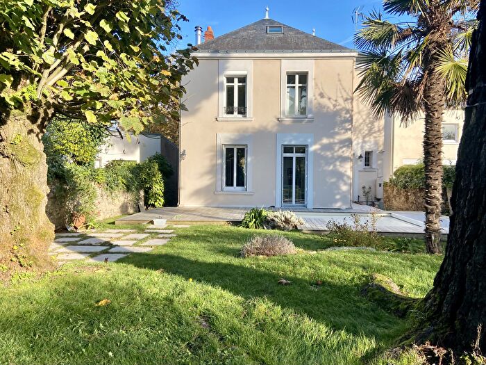 Maison à vendre - Nantes, Saint-Clément, Jardin des plantes, Caserne Lamoricière - 8 pièces - 5 chambres