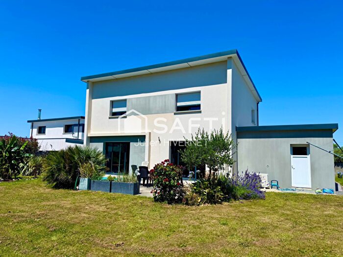 Maison 5 pièces à vendre à Landivisiau