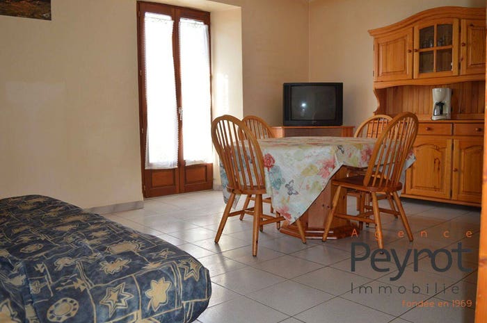 Angoustrine-Villeneuve-des-Escaldes : Appartement 3 pièces à louer