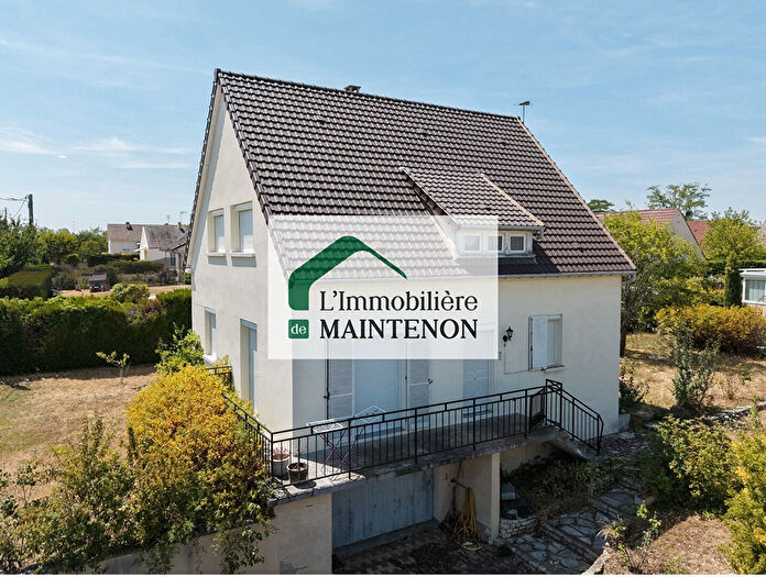 Maison 6 pièces à Maintenon, à vendre