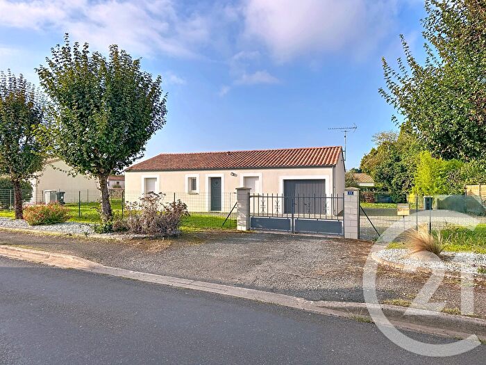 Maison à vendre - Nalliers - 4 pièces - 3 chambres