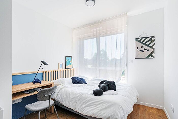 Appartement à louer - Naudet, Gradignan - 5 pièces - 4 chambres