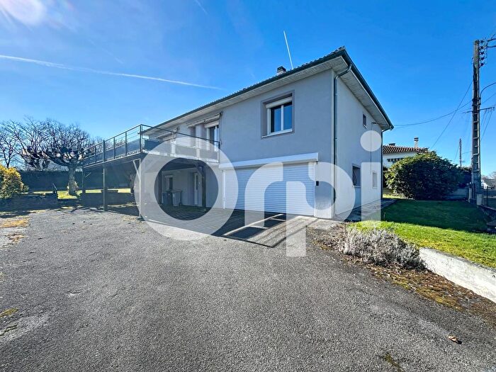 Maison à vendre - Capvern - 5 pièces - 4 chambres