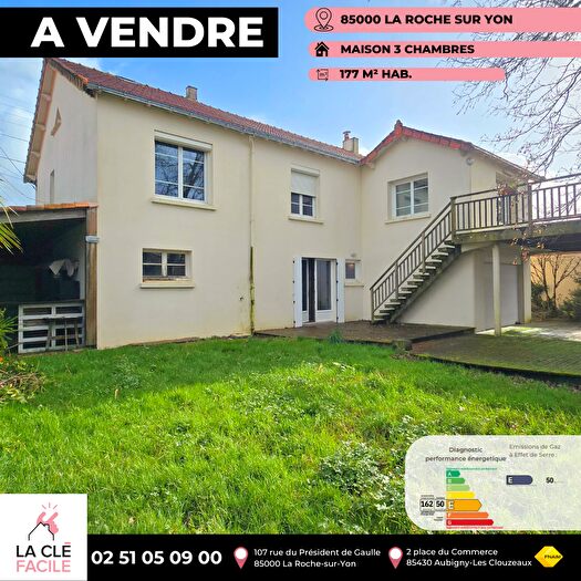 Maison à vendre - La Roche-sur-Yon, Le Bourg sous la Roche - 6 pièces - 3 chambres