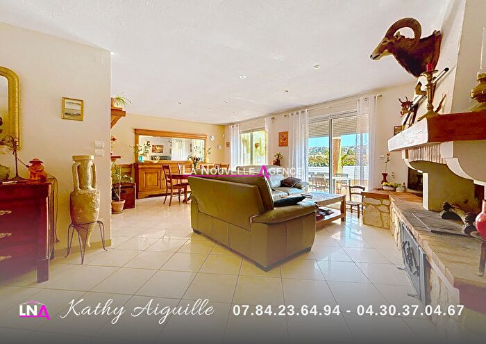 Maison à vendre - Roquefort-des-Corbières - 4 pièces - 3 chambres