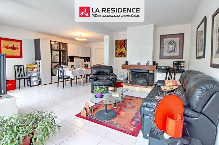 Maison à vendre - Les Clayes-sous-Bois, Centre-ville - 6 pièces - 4 chambres