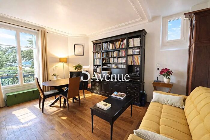 Appartement à vendre - Saint-Maur-des-Fossés, Vieux-Saint-Maur - 3 pièces - 2 chambres