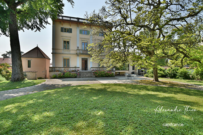 Maison 12 pièces à Chazey-sur-Ain, à vendre