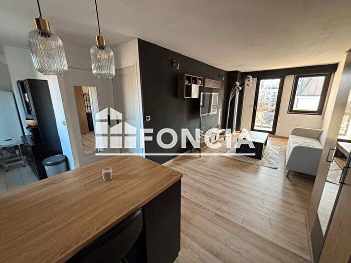 Appartement à louer - Le Port Galand, Bourg-la-Reine - 2 pièces - 1 chambre